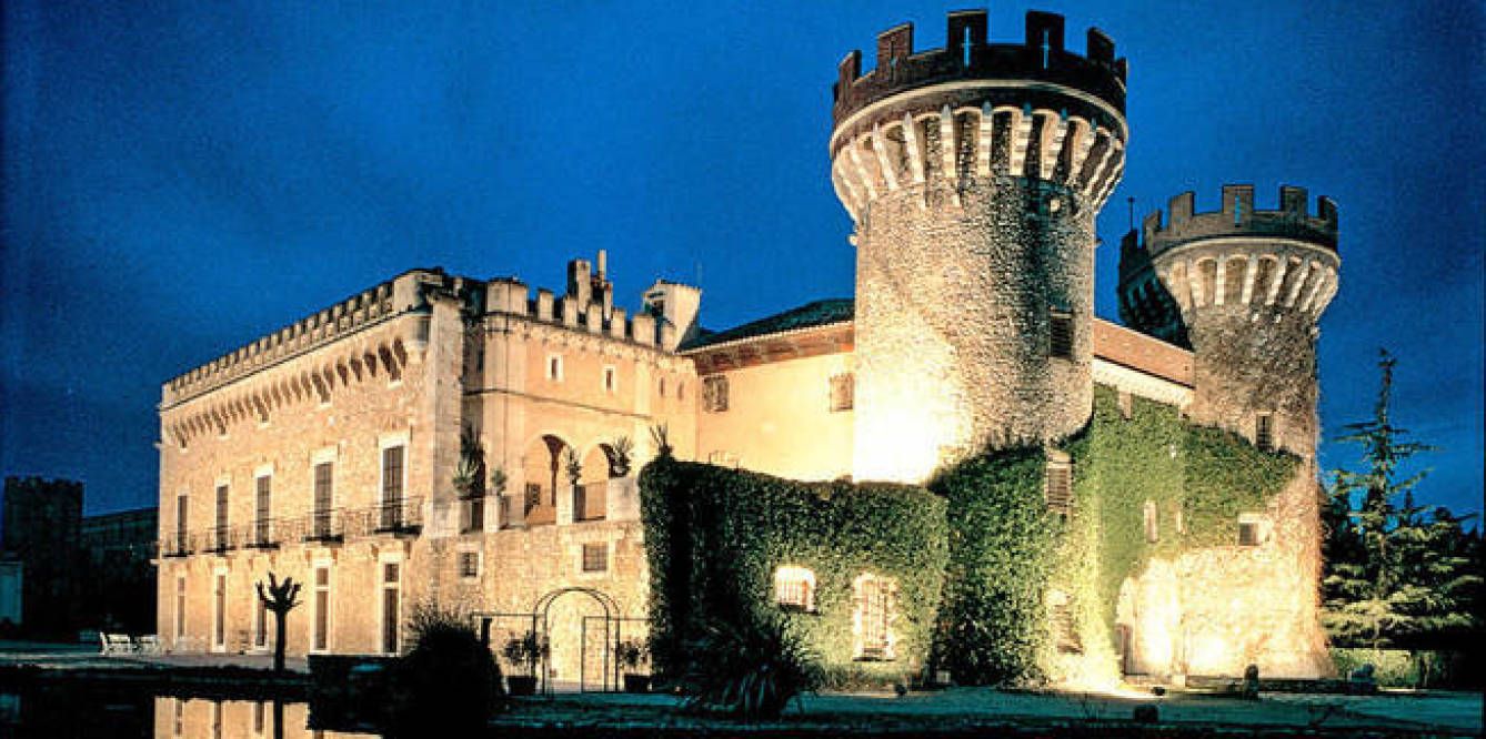 Varios nobles catalanes se lanzan a alquilar sus castillos y palacios ...